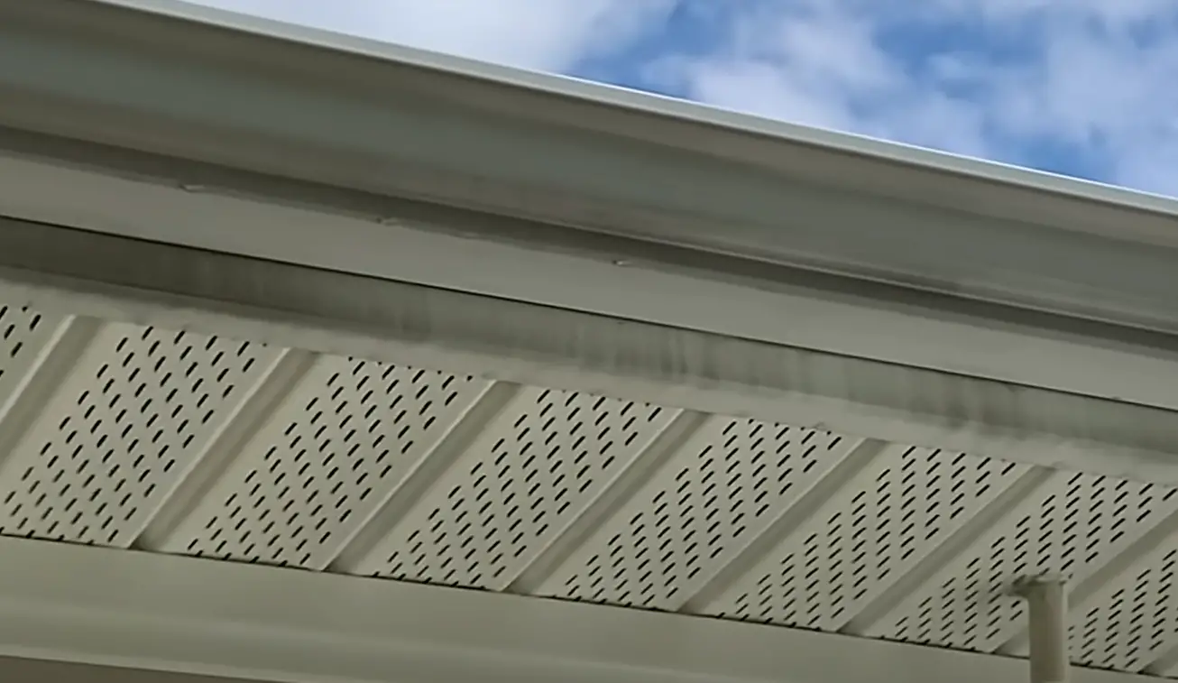 Top 5 Best Cleaners for Aluminum Gutters [January 2026 Review] - MetalProfy