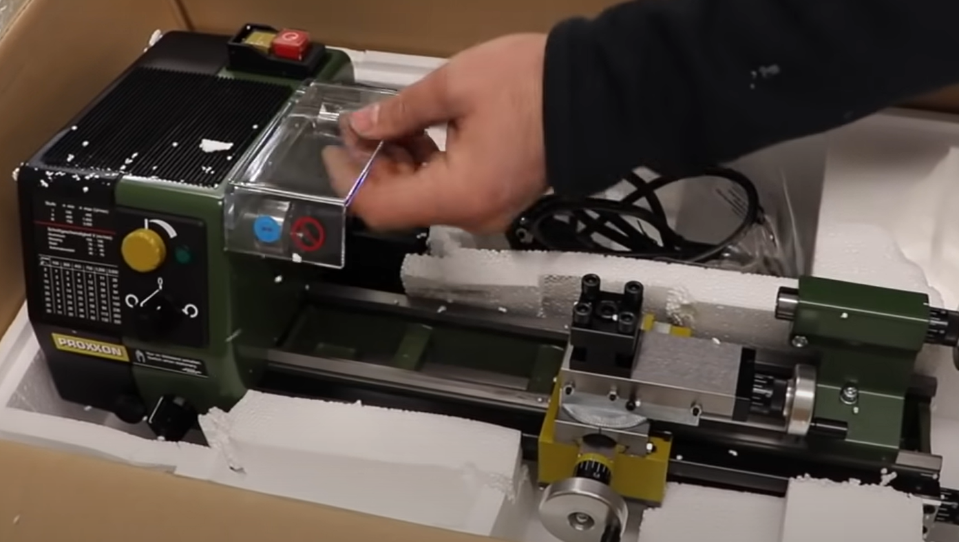 Top 5 Best Benchtop Metal Lathes [September 2025 Review] - MetalProfy