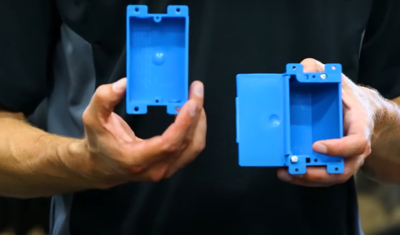 Metal vs. Plastic Electrical Box: What’s the Difference? - MetalProfy