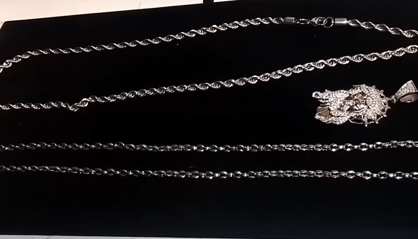 Stainless Steel vs. Sterling Silver: What’s the Difference? - MetalProfy