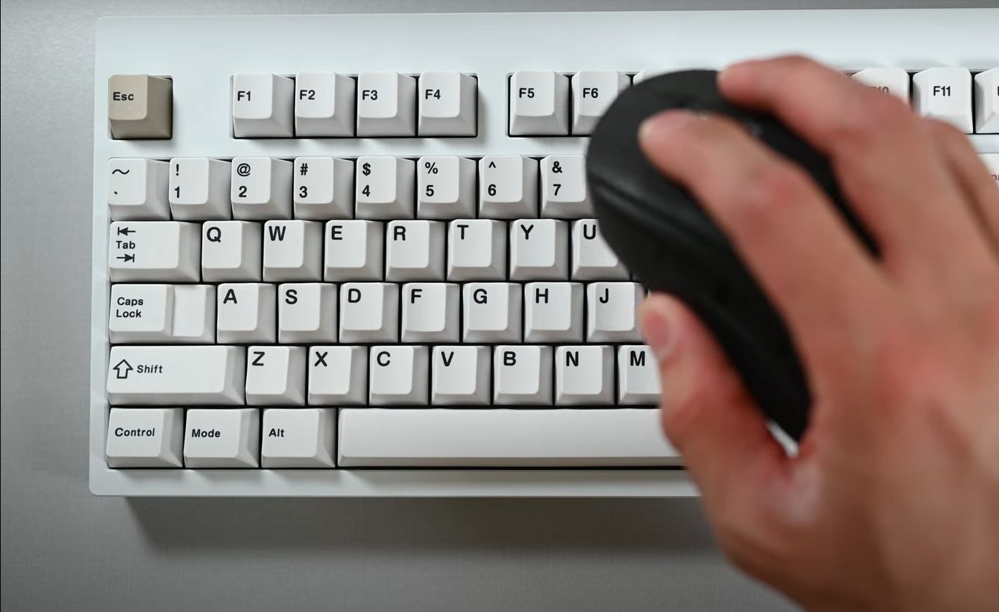 Brass vs. Aluminum Plate Keyboard: What’s the Difference? - MetalProfy