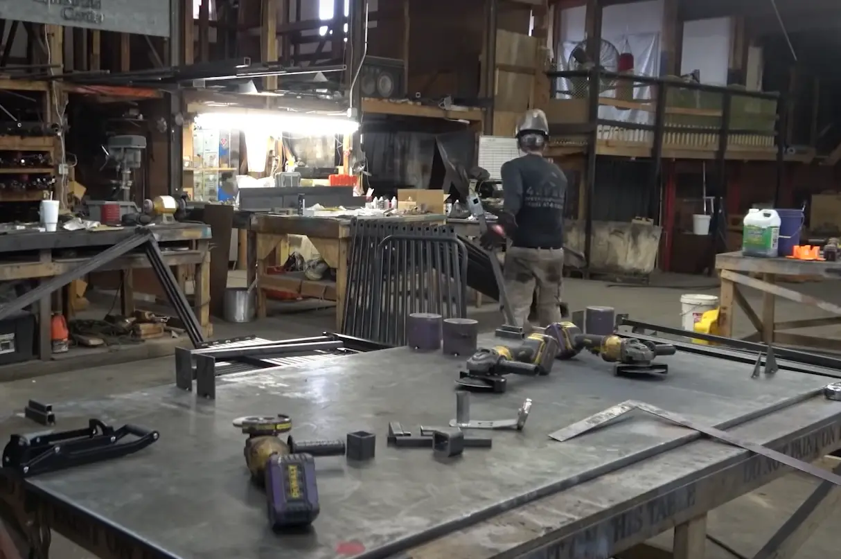 How Much Does a Metal Fabricator Make? - MetalProfy