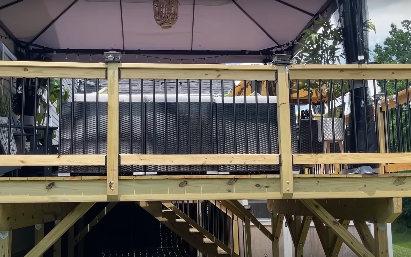 Aluminum Deck Railing Ideas - MetalProfy