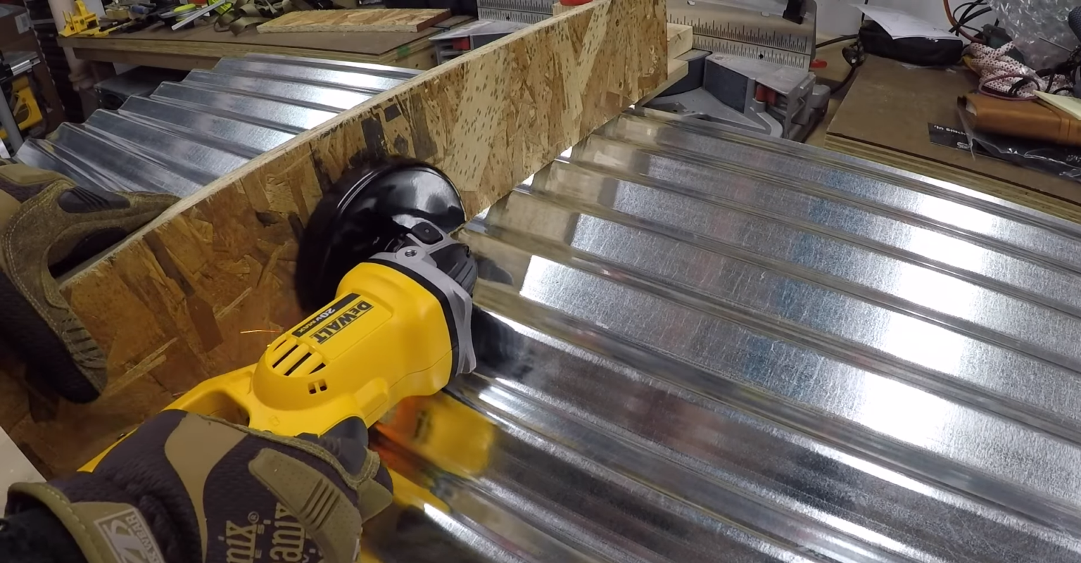 How to Cut Corrugated Metal? - MetalProfy